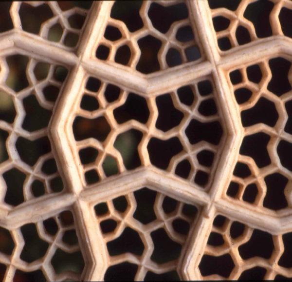 Jaali Screens – Art of Islamic Pattern