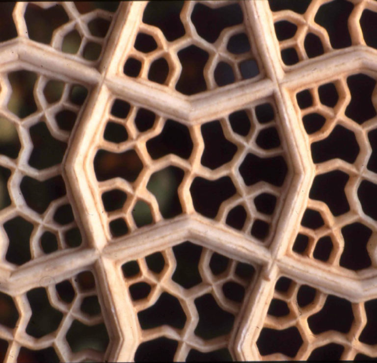 Jaali Screens – Art of Islamic Pattern
